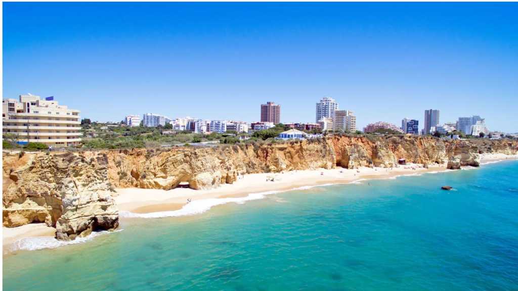 Portimão: what to see and do in the pearl of the Algarve