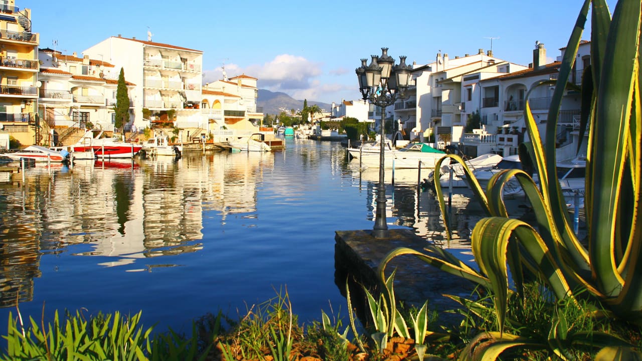 Empuriabrava: 8 things to do in Catalan Venice